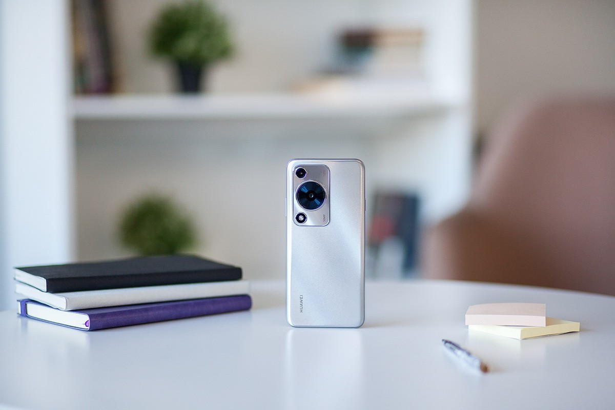 Huawei nova Y63: бюджетный смартфон с батареей 6000 мАч и универсальной ...